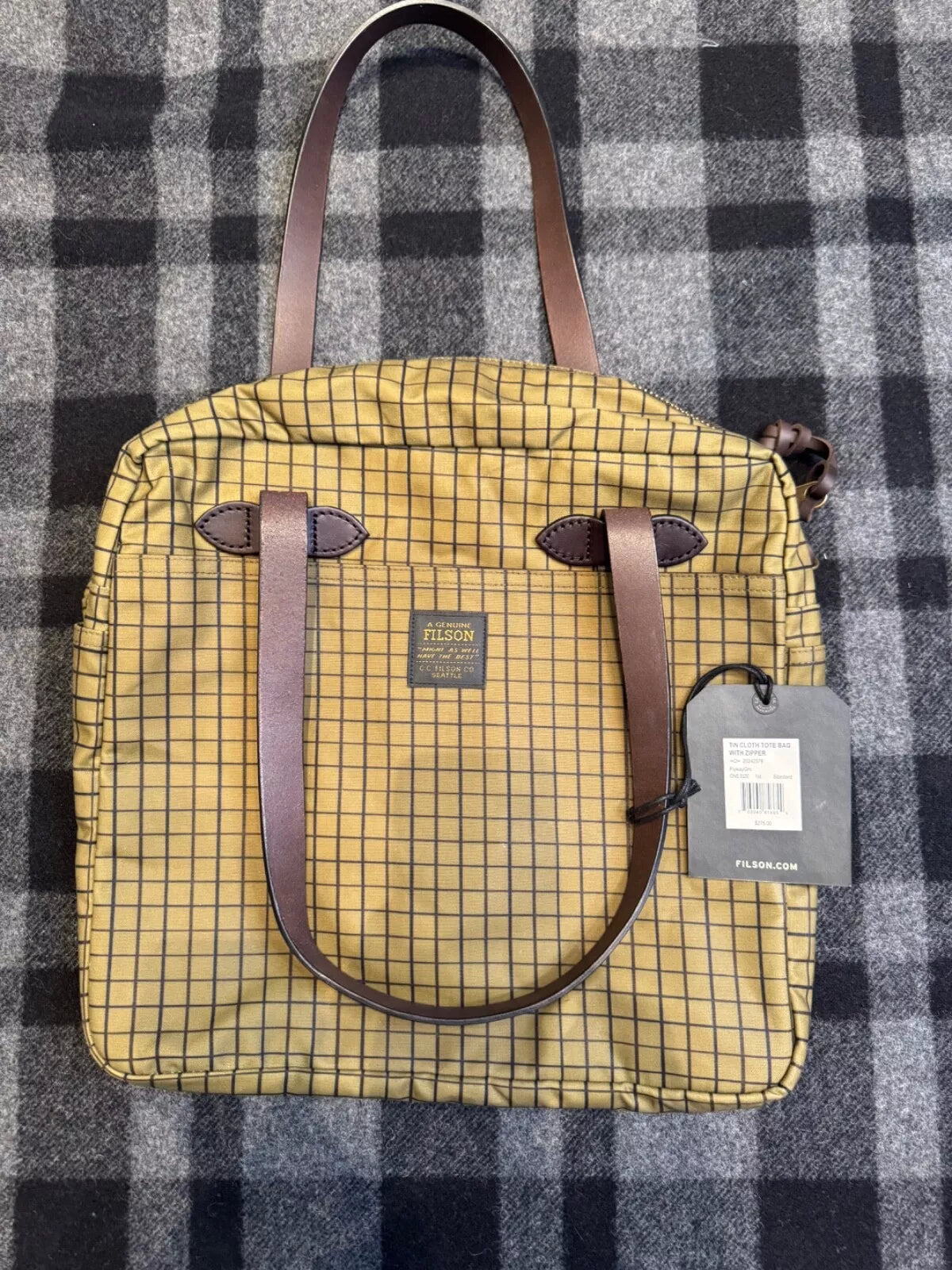 Filson Oil Tin Cloth Zip Tote Bag | Flyway Green | Limited Edition | N ...